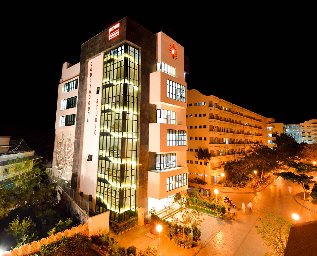 Spiritual Studio – WRST